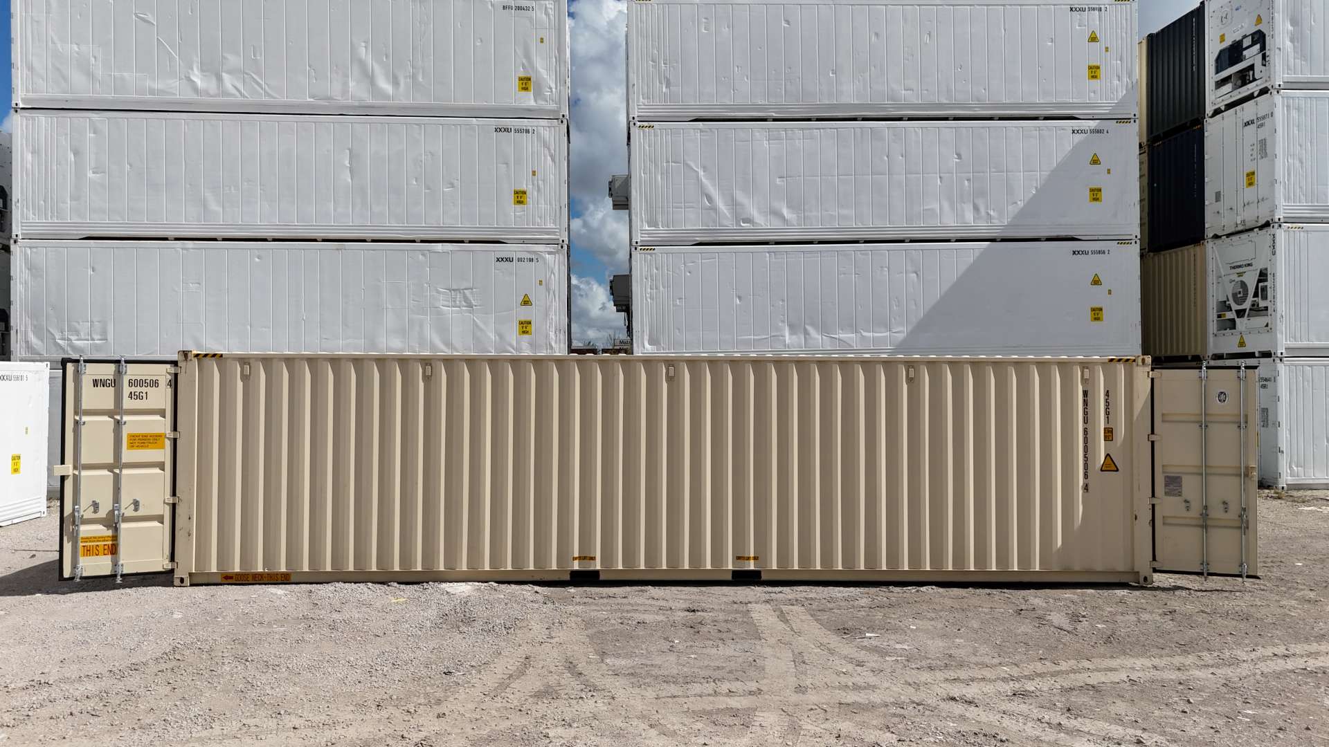 40'HC Double Door Dry Container - RAVA Group Container Services